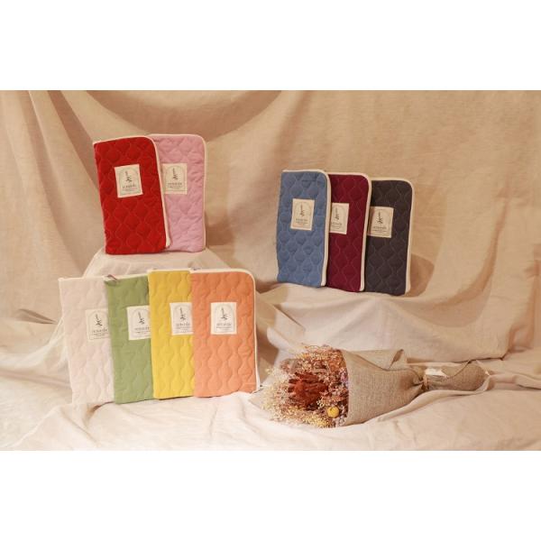 【推し活　ペンライトケース】・ペンライトケースとは推しのライブや鑑賞会で必須のペンライトを持ち運ぶための専用ケース。ツアー中のみ販売のものなど、プレミアムなライトの傷つき防止にも役立ちます。・大きめサイズでしっかり収納縦25×横3cmのペン...