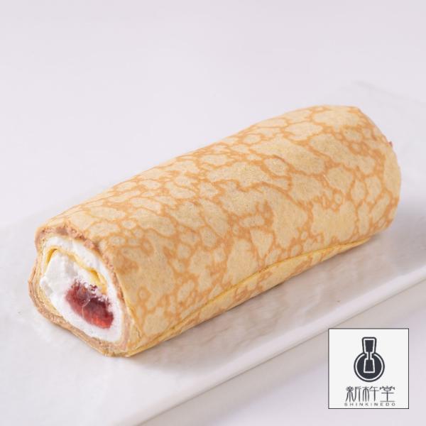 片手で味わえる「ワンハンドスイーツ」シリーズの新作です。チョコレートクリーム・ホイップクリームをもちもちクレープ生地で巻き込みました。中心にはストロベリージャム。濃厚でありながら口どけの良い味わい。■配送不可地域：離島は配送不可■JANコー...