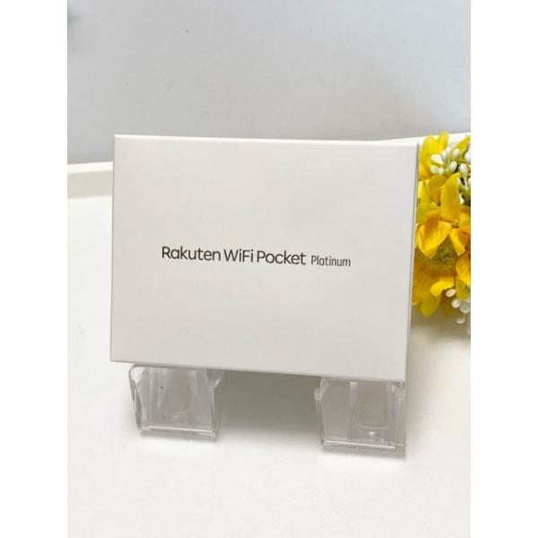【発売日：2024年07月11日】Rakuten WiFi Pocket Platinum [ホワイト]700MHz帯（プラチナバンド）対応のオリジナルモバイルWi-Fiルーター。