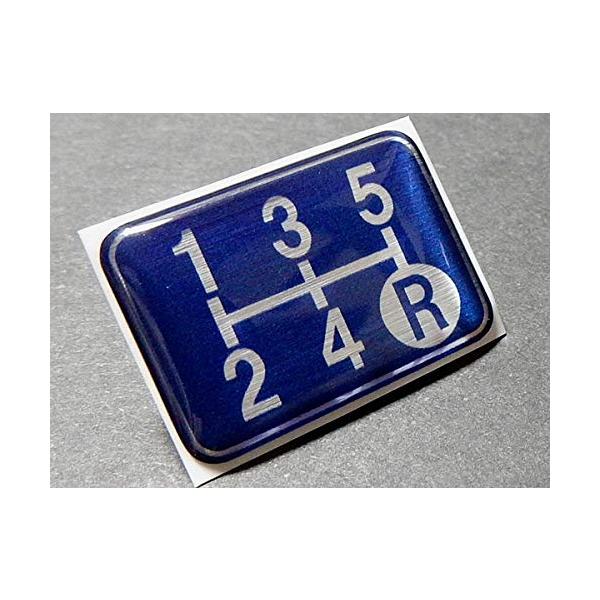 ※併売のため、在庫切れの際はご了承ください。発送委託により倉庫業者がお届けする場合がございます※Tuningfan　シフトパターン エンブレム　BLUE（青）　5MT 車用ベース地ヘアライン ＋ クリアドーム加工　無黄変ポリウレタン樹脂使用...