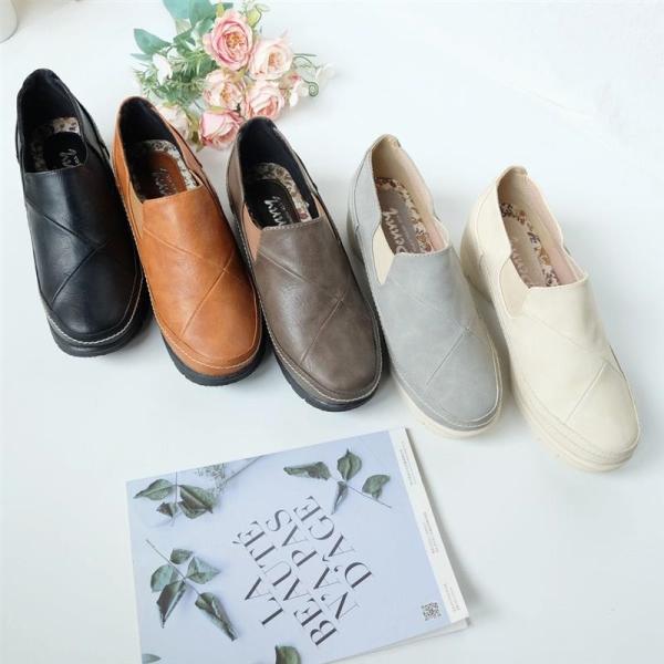 [サイズ]22.5cm〜24.5cm[カラー]ブラック・キャメル・オーク[原産国] タイ[高さ] 4ｃｍ