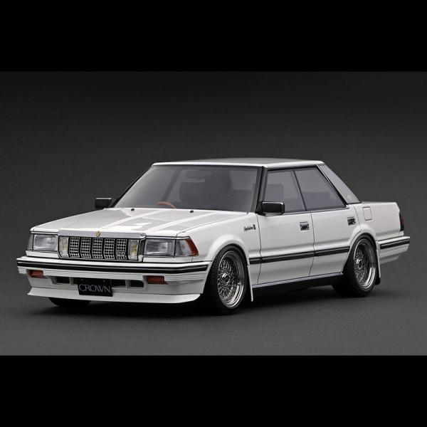 “クラウン（120）のカスタム仕様”メーカー：ignition model(イグニッションモデル)品番：IG3823スケール：1/18（全長24cm）カラー：ホワイト（内装色：ワインレッド系）＊この商品は店頭でも販売しています。　購入のタイ...