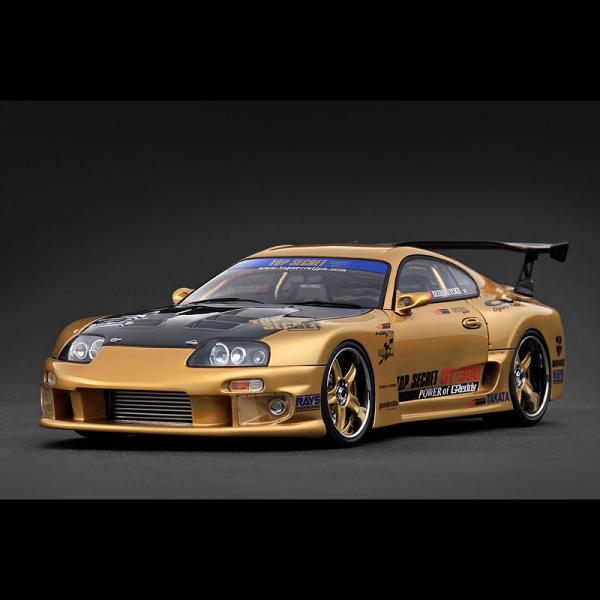 “往年のデモカーの80スープラ”メーカー：ignition model(イグニッションモデル)品番：IG3743スケール：1/18（全長24cm）カラー：ゴールド＊この商品は店頭でも販売しています。　購入のタイミングによっては在庫切れとなる...