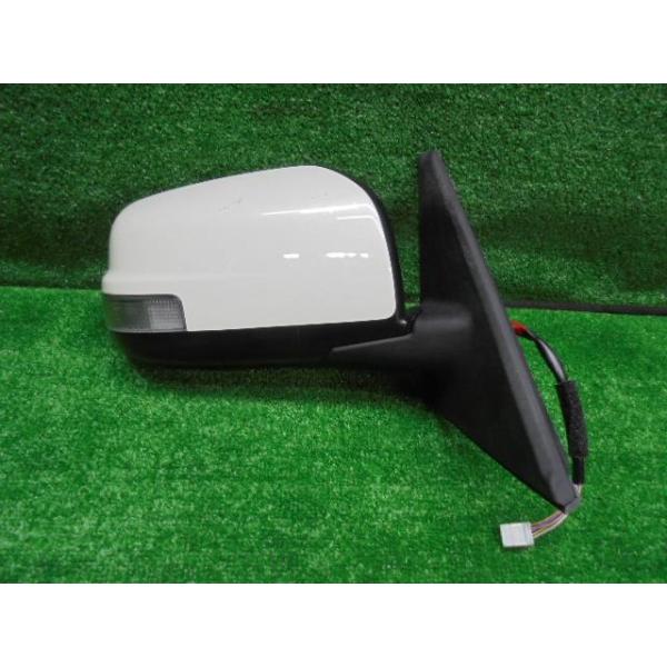 **** 商品説明を必ずご確認ください ****部品管理番号：000002567113500部品メーカー：ムラカミメーカー純正品番：96301-1VA4D部品名：右サイドミラー部品区分：リサイクル品管理品番：(Mogee FL393 CHE...