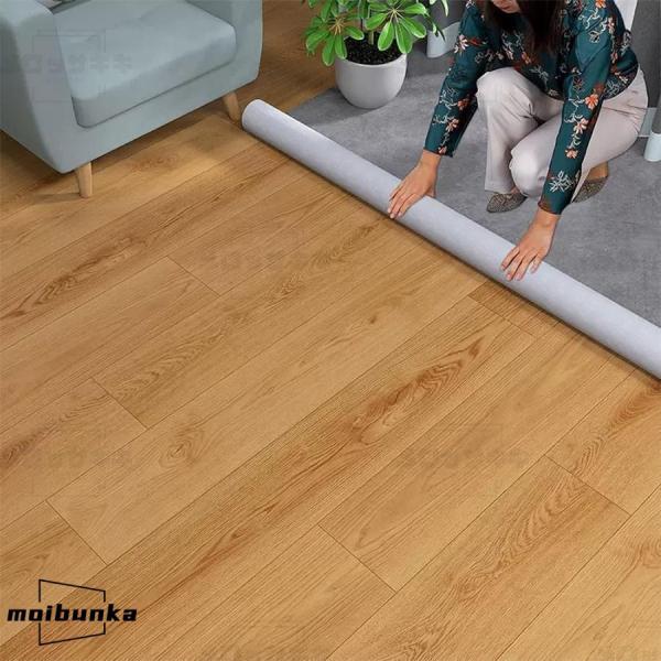 【商品仕様】サイズ：京間4.5畳【厚み】：厚み約1.6mmで摩擦に強く、丈夫なフロアマットです。擦れが気になる場所での傷防止に最適です。【表面素材】：PVC：食べ物や飲み物をこぼしても、拭き取ることが出来ます。こぼしたものが下に染みこみませ...