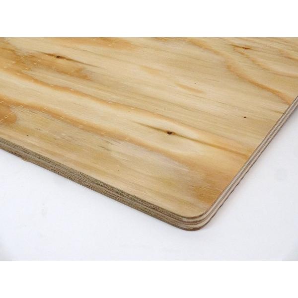 ■寸　法：600×600ｍｍ　厚み12.0ｍｍ 　4カド丸面加工■規　格：構造用合板 特類（高耐水性）2級　Ｃ-Ｄ F☆☆☆☆（ＪＡＳ）■原　料：マツ科の針葉樹■用　途：下地用、一般に建築物の構造耐力上主要な部分（床・壁・屋根）に使用される...