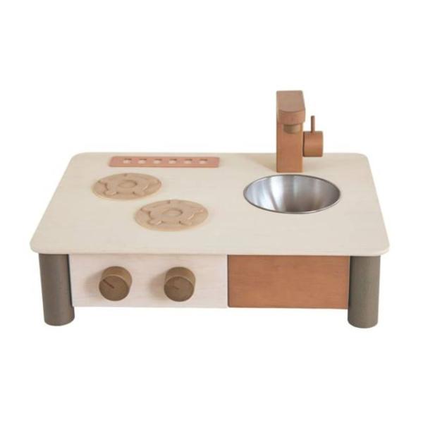 エドインターのおままごとキッチンセットインテリアになじむ日本製ままごとキッチン くるみいろ。お料理、盛り付け、水洗いのお片付けまでお料理のごっこ遊びができます。男の子女の子問わず、3歳4歳くらいのプレゼントにお誕生日プレゼント、クリスマスプ...