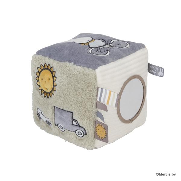 出産祝い 赤ちゃん 1歳 誕生日 クリスマス プレゼント ベビーカー おもちゃ 布のおもちゃ うさこちゃんかわいいミッフィーデザインの布おもちゃ。色々な素材や音を楽しめるふかふかキューブ。出産祝い、1歳の誕生日プレゼントに人気です。