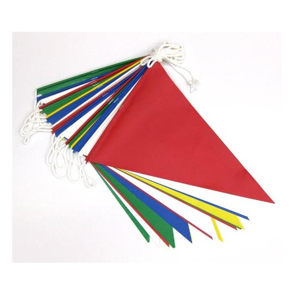 展示場・運動会・イベントなどの飾りとしてよく使われる、風雨に強いターポリンの素材でできた連続の三角旗です。■全長 : 約8m（旗部分の端から端までの長さ : 約7.5m）（両端のロープの長さ : 約25cm）■三角旗の大きさ : 33cmX...