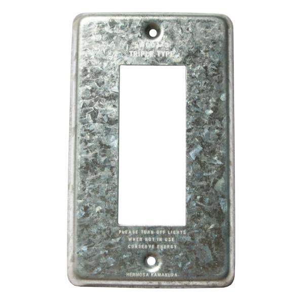 シンプルでかっこいいスイッチプレート。主張しすぎず、さりげなく、でも存在感のあるアイテム。カラー展開は、アイボリー、ブラック、シルバー、ミリタリー。お部屋に合わせて選ぶことができます。さりげなくか書かれた文字は、節電を促すメッセージ。「PL...