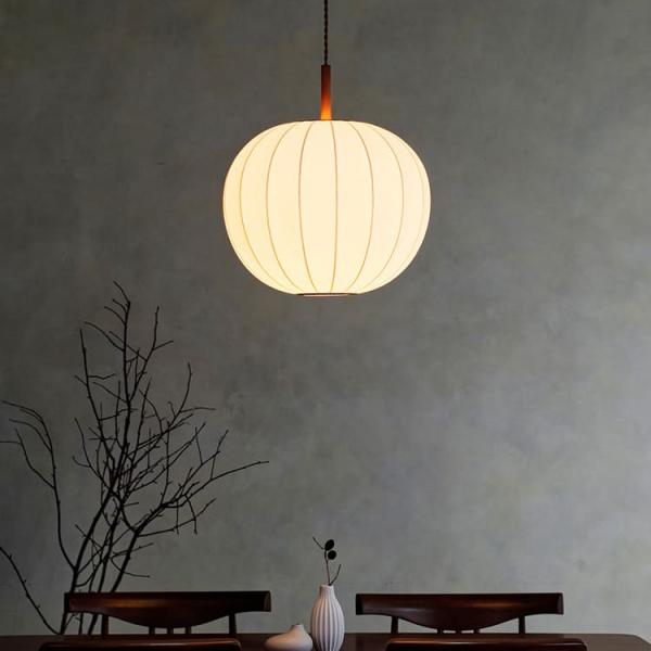 商品サイズ本体 / 直径395×高さ1210（mm）シェード / 直径395×高さ390（mm）フランジ / 直径90×高さ90（mm）重量約1.3-1.4（kg）材質ケミカルファイバー、スチール、木カラーホワイト仕様口金 / E26 10...