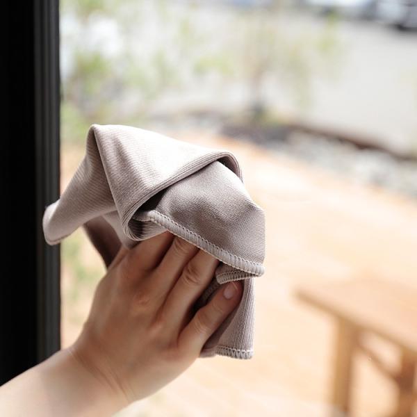 Nature Line by SMART2016年スウェーデンの掃除用品メーカー「SMART」が立ち上げた新しいブランド。植林管理された木材（FSC認証取得）を使用し環境にもやさしく、洗練されたデザインはお部屋、ベランダのアクセントにもなり...