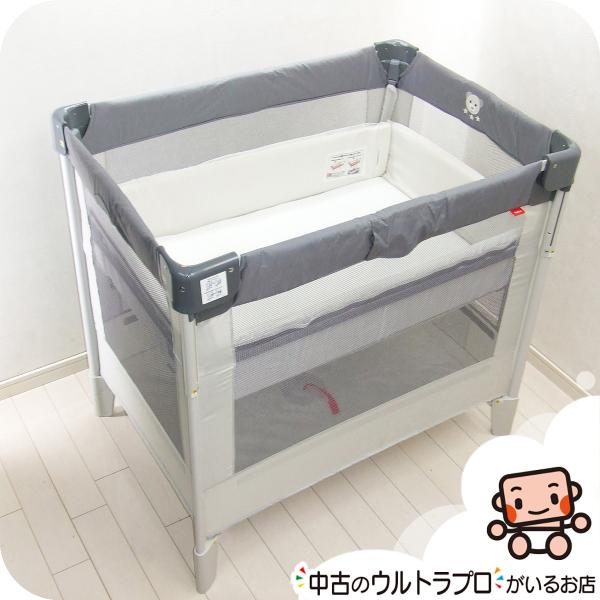 ■ 商品のご説明快適にねむれて、コンパクトにたためる「ココネル エアー AB」は、コンパクトに折りたためる構造でありながら、PSC・SGマークを取得した安心・安全なベビーベッドです。赤ちゃんが快適にねむれるように、通気性のある「やわらかマッ...