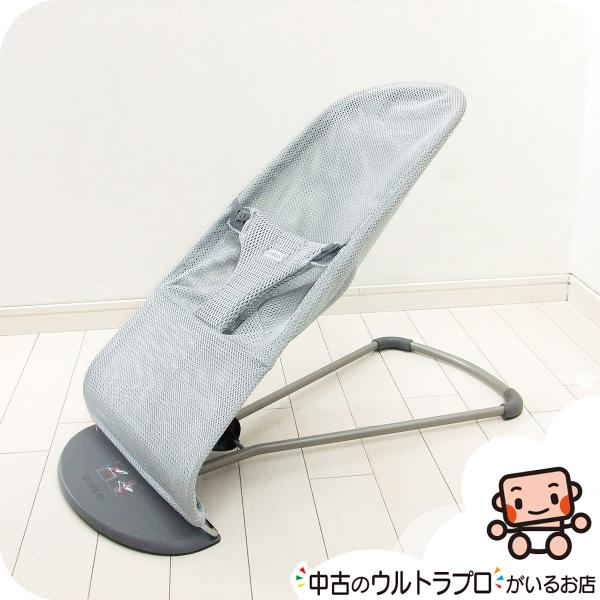 ■ 商品のご説明大人気のバウンサー★ベビービョルンのベビーシッターとしての進化版『ブリス』です。【製品仕様】現状優先・対象年齢：1カ月?24カ月頃・本体重量：約2.1kg・サイズ：幅 約39×奥行 約89×高さ 46〜58cm