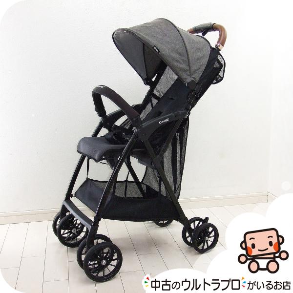 ■ 商品のご説明コンビ combiのベビーカー『Acbee plus アクビィ』です。スイっと軽々、押しやすい軽量B型のベビーカーです。【製品仕様】現状優先・対象年齢：7カ月?36カ月頃・本体重量：約3.7kg・サイズ：約　開：W467×D...