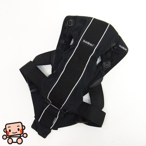 ■ 商品のご説明大人気のスウェーデン製 ベビービョルンBABYBJORN【ベビーキャリア オリジナル エアー】です。ベビービョルンの抱っこひもは、両手で赤ちゃんを包み込むかのようにぴったりと抱っこするので、赤ちゃんも安心して眠ってくれます。...