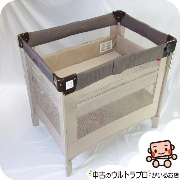 ■ 商品のご説明ねむれる・たためる・運べるベッド。ムレから守る『エアー』のココネルです。コンパクトに折りたたんで自在に持ち運びできるから、家族旅行や帰省の時など、どこへ行っても安心・快適な環境で眠らせてあげられる新発想のベビーベッドです。床...