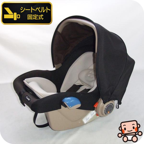 Combi コンビ【EX COMBI グッドキャリー YW】です。新生児から体重10kg未満まで使用できる、持ち運び可能な乳児用ベビーシートです。車内では後向き専用チャイルドシートとして使用できます。お車への取り付けは、車両の3点式シートベ...