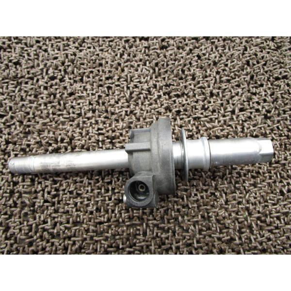 RMX250S　　　フロントアクスルシャフト メーターギア 商品説明始動確認済み車両からの取り外しとなります。使用感等に伴うキズ、サビございます。商品の状態は、画像にてご確認下さい。修復素材に、いかがですか♪中古品の為、神経質な方のご入札は...