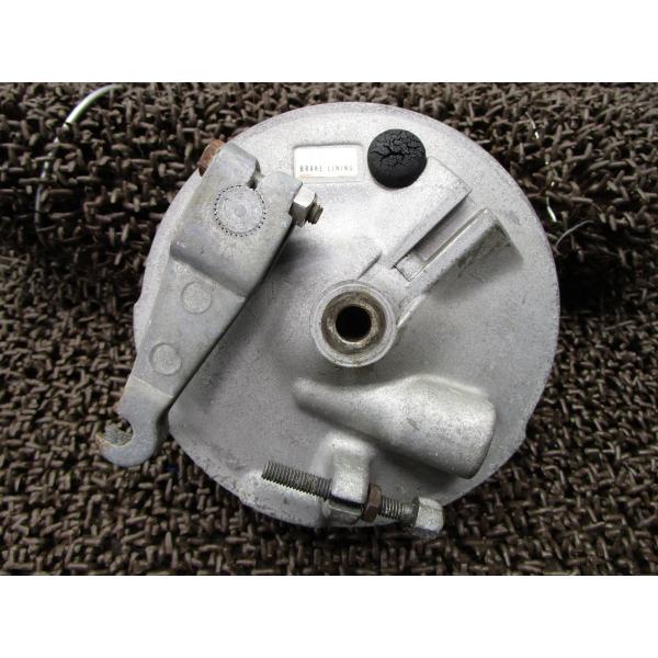 GR80　フロントブレーキドラム メーターギア商品説明使用感等に伴うキズ、サビ、欠けキズございます。商品の状態は、画像にてご確認下さい。修復素材に、いかがですか♪中古品の為、神経質な方のご入札はご遠慮願います。【車両情報】■メーカー：ヤマハ...