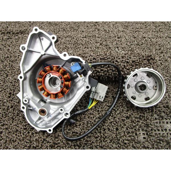 HPS300　ジェネレーターカバー フライホイールダイナモ商品説明始動確認済み車両からの取り外しとなります。使用感等に伴うキズ、サビ、スリキズございます。商品の状態は、画像にてご確認下さい。OH素材に、いかがですか♪動作未確認の為、神経質な...