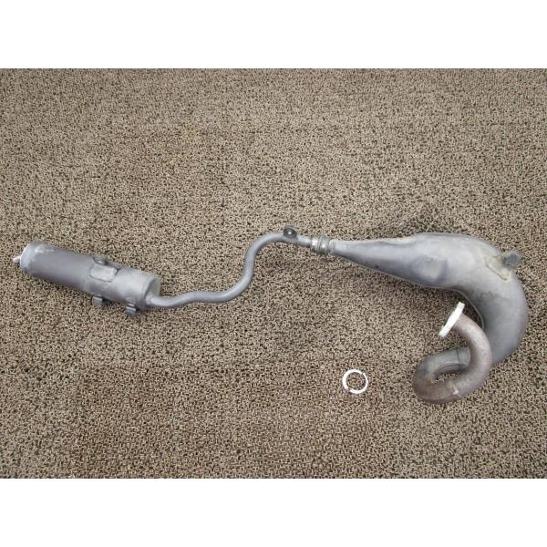 KS-2　マフラー サイレンサー チャンバー商品説明始動確認済み車両からの取り外しとなります。使用感等に伴うキズ、サビございます。商品の状態は、画像にてご確認下さい。修復素材に、いかがですか♪中古品の為、神経質な方のご入札はご遠慮願います。...