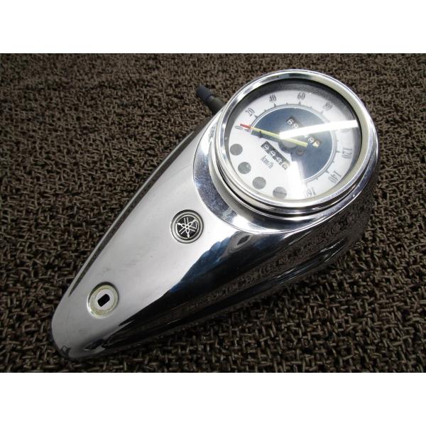 ドラッグスター250　スピードメーター タンクカバー商品説明使用感等に伴うキズ、サビございます。レンズ内側に汚れが付着しております。針振れの確認とれております。商品の状態は、画像にてご確認下さい。修復素材に、いかがですか♪中古品の為、神経質...