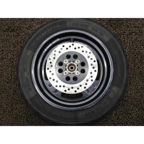 KSR110　フロントホイール商品説明始動確認済み車両からの取り外しとなります。使用感等に伴うキズ、サビございます。ホイールにキズございます。バルブのゴムカバーにヒビ割れございます。ディスクはおまけ程度でお考え下さい。商品の状態は、画像にて...