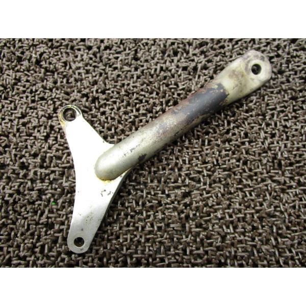 トライアンフ T20 タイガーカブ　ステップステー商品説明使用感等に伴うキズ、サビございます。商品の状態は、画像にてご確認下さい。修復素材に、いかがですか♪中古品の為、神経質な方のご入札はご遠慮願います。【車両情報】■メーカー：トライアンフ...