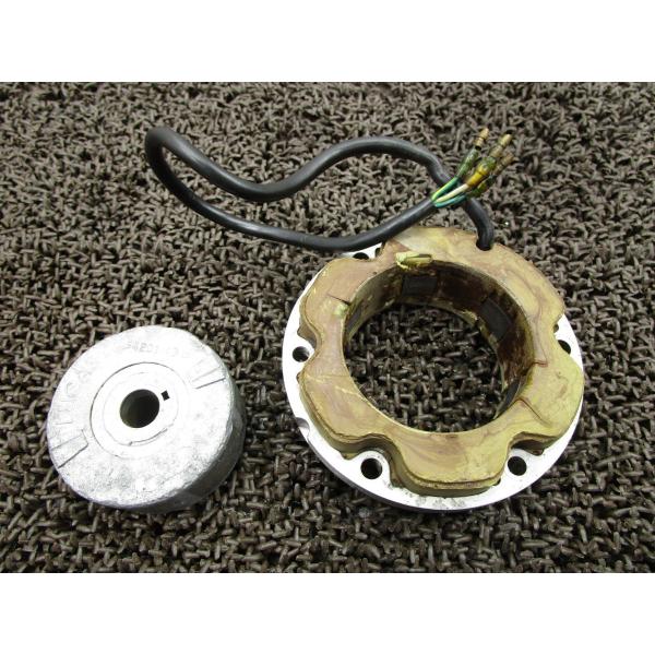 トライアンフ T20 タイガーカブ　フライホイール ダイナモ商品説明使用感等に伴うキズ、サビございます。商品の状態は、画像にてご確認下さい。OH素材に、いかがですか♪動作未確認の為、神経質な方のご入札はご遠慮願います。【車両情報】■メーカー...