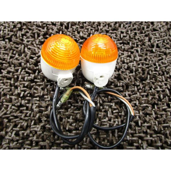 TLM220R　ウインカー商品説明使用感等に伴うキズございます。商品の状態は、画像にてご確認下さい。修復素材に、いかがですか♪中古品の為、神経質な方のご入札はご遠慮願います。【車両情報】■メーカー：ホンダ■車名：TLM220R■車体番号：M...