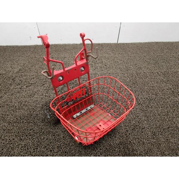 MD90　フロントキャリア バスケット ステー商品説明始動確認済み車両からの取り外しとなります。使用感等に伴うキズ、サビございます。リフレクターにヒビ、変形ございます。商品の状態は、画像にてご確認下さい。修復素材に、いかがですか♪中古品の為...