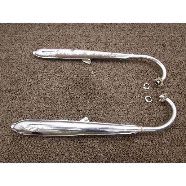 CB93　マフラー サイレンサー商品説明使用感等に伴うキズ、サビございます。腐食しております。ガリキズ、凹みございます。サイレンサーからサラサラ音します。商品の状態は、画像にてご確認下さい。ジャンク品の為、神経質な方のご入札はご遠慮願います...