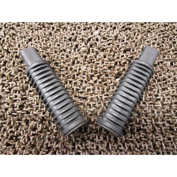 CL400　タンデムステップ 左右商品説明使用感等に伴うキズ、サビございます。商品の状態は、画像にてご確認下さい。修復素材に、いかがですか♪中古品の為、神経質な方のご入札はご遠慮願います。【車両情報】■メーカー：ホンダ■車名：CL400■車...