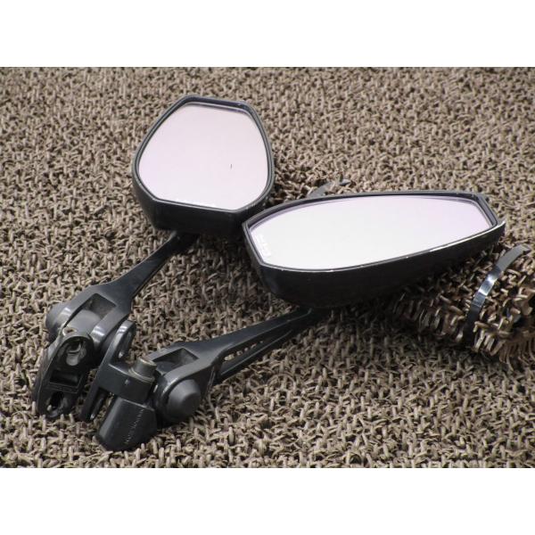 CBR600RR　社外 ナポレオン ミラー 左右商品説明使用感等に伴うキズ、サビございます。商品の状態は、画像にてご確認下さい。カスタム素材に、いかがですか♪中古品の為、神経質な方のご入札はご遠慮願います。【車両情報】■メーカー：ホンダ■車...