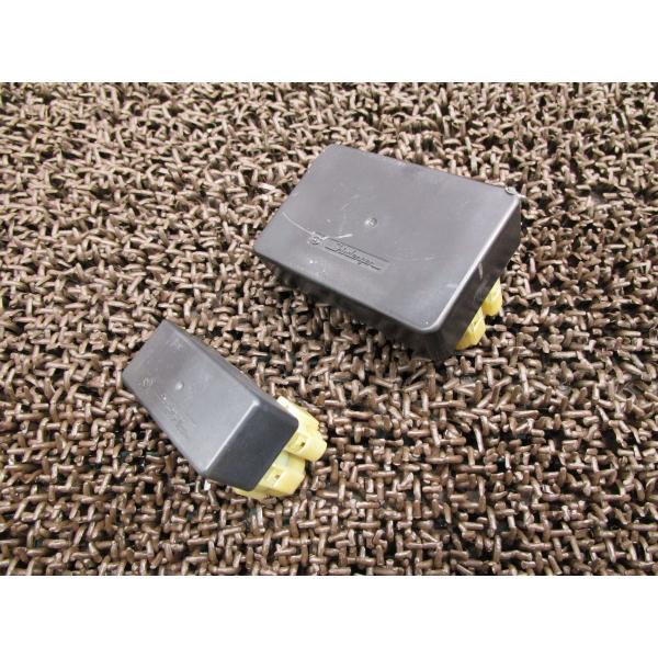 CRM80　イグナイター 2個セット商品説明始動確認済み車両からの取り外しとなります。使用感等に伴うキズございます。削れございます(画像6枚目左下側)。商品の状態は、画像にてご確認下さい。修復素材に、いかがですか♪中古品の為、神経質な方のご...