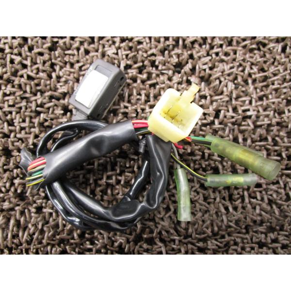 KSR-2　キルスイッチ商品説明始動確認済み車両からの取り外しとなります。使用感等に伴うキズございます。スイッチの切替確認取れております。一部の配線は切断されております。商品の状態は、画像にてご確認下さい。修復素材に、いかがですか♪中古品の...