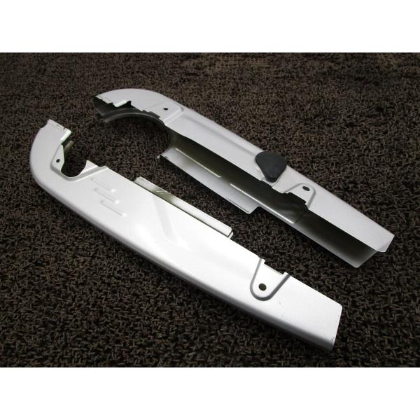 スーパーカブ110　チェーンカバー商品説明始動確認済み車両からの取り外しとなります。使用感等に伴うキズ、サビございます。商品の状態は、画像にてご確認下さい。修復素材に、いかがですか♪中古品の為、神経質な方のご入札はご遠慮願います。【車両情報...