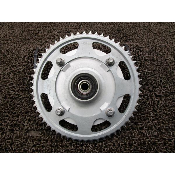 ドラッグスター250　スプロケット ハブ 56丁商品説明始動確認済み車両からの取り外しとなります。使用感等に伴うキズございます。商品の状態は、画像にてご確認下さい。修復素材に、いかがですか♪中古品の為、神経質な方のご入札はご遠慮願います。【...