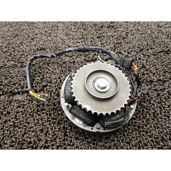 B125　フライホイール ダイナモ商品説明使用感等に伴うキズ、サビございます。商品の状態は、画像にてご確認下さい。OH素材に、いかがですか♪動作未確認の為、神経質な方のご入札はご遠慮願います。【車両情報】■メーカー：ホンダ■車名：B125■...