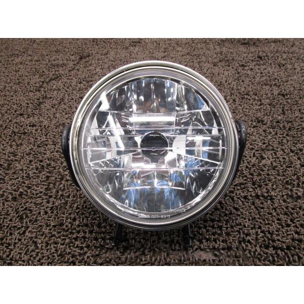 VTR250　ヘッドライト ステー商品説明使用感等に伴うキズございます。リムにガリキズ、凹みございます。レンズにガリキズございます。リム内側にサビございます。商品の状態は、画像にてご確認下さい。修復素材に、いかがですか♪中古品の為、神経質な...