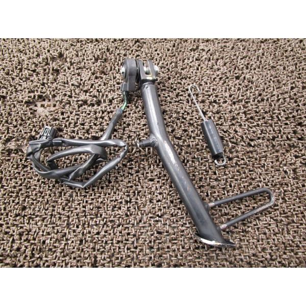 VTR250　サイドスタンド商品説明使用感等に伴うキズ、サビございます。ヒビ入っている箇所ございます(画像5枚目参照)。商品の状態は、画像にてご確認下さい。修復素材に、いかがですか♪中古品の為、神経質な方のご入札はご遠慮願います。【車両情報...