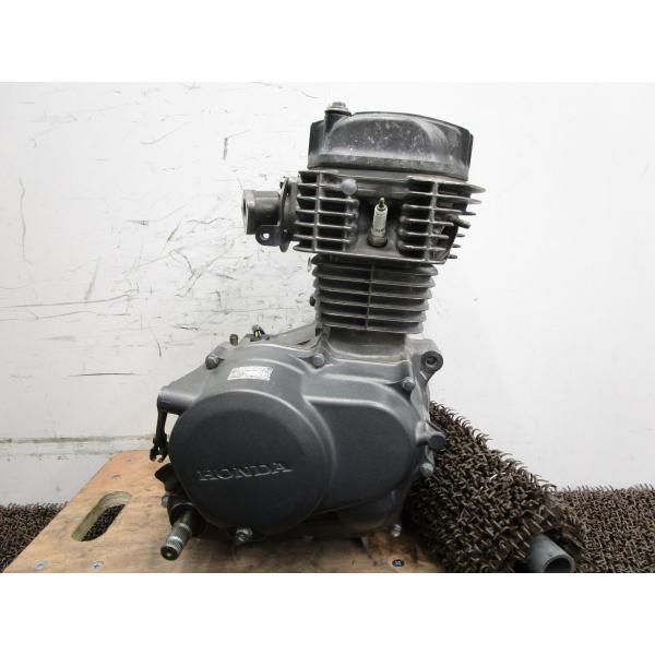 エイプ100 タイプD　エンジン タケガワ製 ドレンボルト商品説明始動確認済みエンジンとなります。使用感等に伴うキズ、サビございます。スプロケットにガタつきございます。オイルを抜いての保管となります。商品の状態は、画像にてご確認下さい。OH...