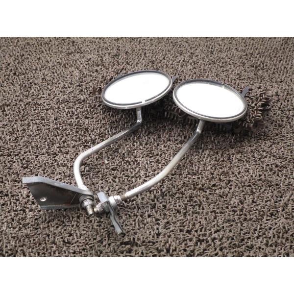 ベスパ PX200E　ミラー 左右 丸型商品説明始動確認済み車両からの取り外しとなります。使用感等に伴うキズ、サビございます。ゴムにヒビ割れございます(画像4、5枚目参照)。商品の状態は、画像にてご確認下さい。修復素材に、いかがですか♪中古...