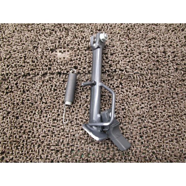 クロスカブ110　サイドスタンド商品説明始動確認済み車両からの取り外しとなります。使用感等に伴うキズ、サビございます。商品の状態は、画像にてご確認下さい。修復素材に、いかがですか♪中古品の為、神経質な方のご入札はご遠慮願います。【車両情報】...