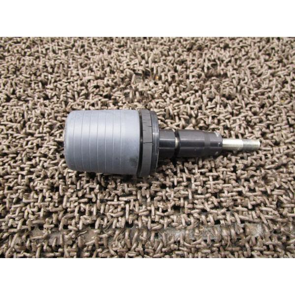 YZF-R1　エンジンスライダー商品説明使用感等に伴うキズ、サビございます。ガリキズございます。商品の状態は、画像にてご確認下さい。修復素材に、いかがですか♪中古品の為、神経質な方のご入札はご遠慮願います。【車両情報】■メーカー：ヤマハ■車...