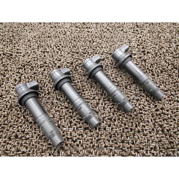 YZF-R1　ダイレクトイグニッションコイル商品説明使用感等に伴うキズございます。商品の状態は、画像にてご確認下さい。修復素材に、いかがですか♪動作未確認の為、神経質な方のご入札はご遠慮願います。【車両情報】■メーカー：ヤマハ■車名：YZF...