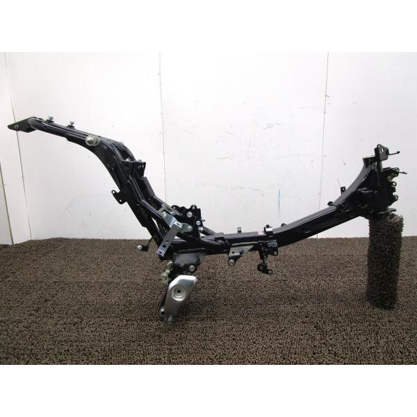 スーパーカブ110 プロ　メインフレーム商品説明使用感等に伴うキズ、サビございます。商品の状態は、画像にてご確認下さい。修復素材に、いかがですか♪中古品の為、神経質な方のご入札はご遠慮願います。【車両情報】■メーカー：ホンダ■車名：スーパー...