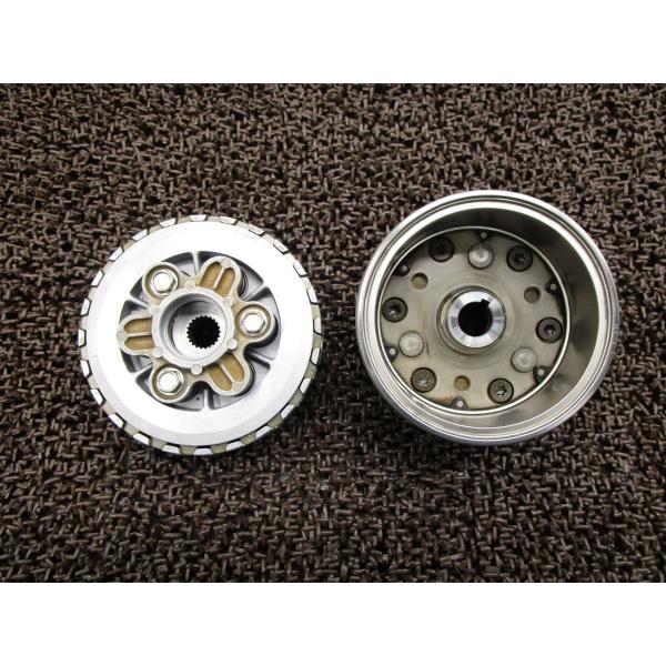 スーパーカブ110 プロ　クラッチハウジング フライホイール商品説明使用感等に伴うキズございます。商品の状態は、画像にてご確認下さい。OH素材に、いかがですか♪動作未確認の為、神経質な方のご入札はご遠慮願います。【車両情報】■メーカー：ホン...