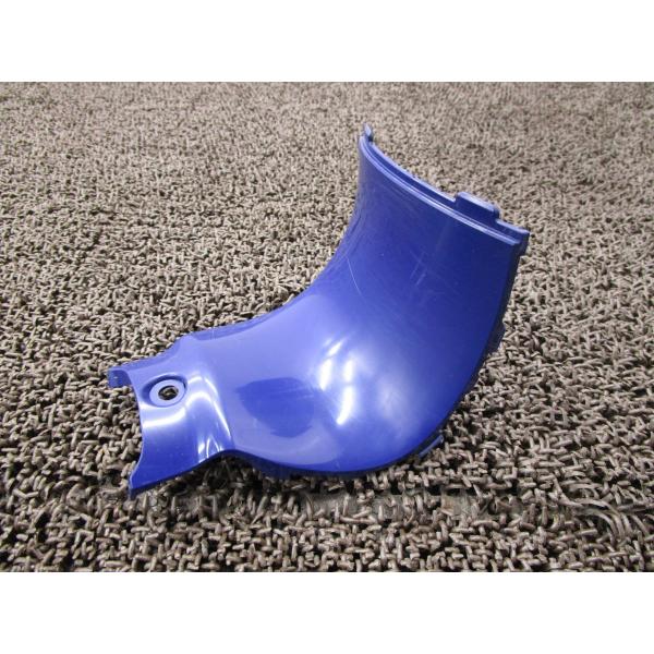 スーパーカブ110 プロ　センターカバー商品説明使用感等に伴うキズございます。商品の状態は、画像にてご確認下さい。修復素材に、いかがですか♪中古品の為、神経質な方のご入札はご遠慮願います。【車両情報】■メーカー：ホンダ■車名：スーパーカブ1...